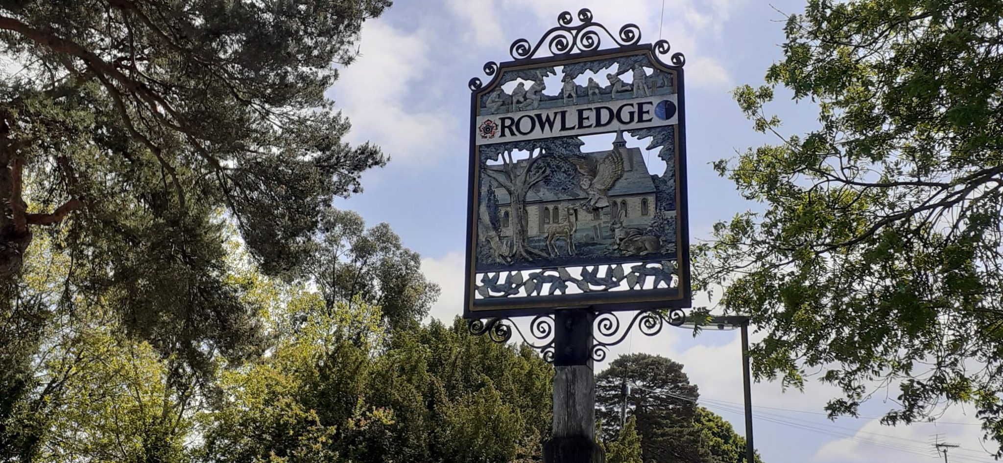 Rowledge Village | A village on the edge of a forest